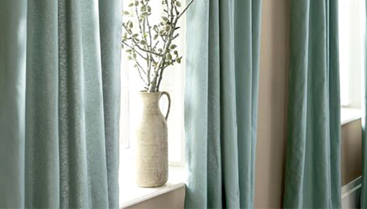 Okika · Personaliseer jouw woonkamer of slaapkamer met Okika gordijnen